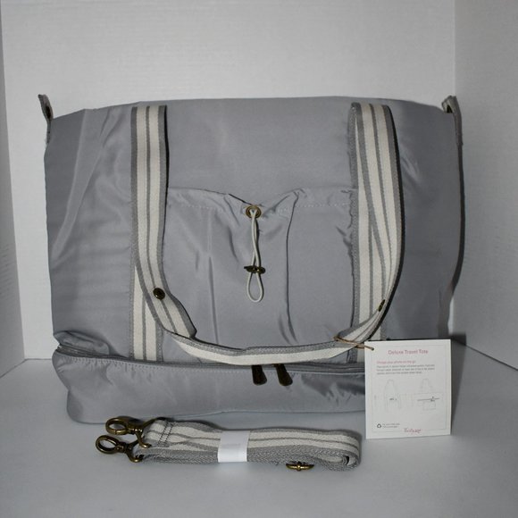thirty-one | Bags | Thirty One Deluxe Travel Tote In Whisper Grey Nwt ...